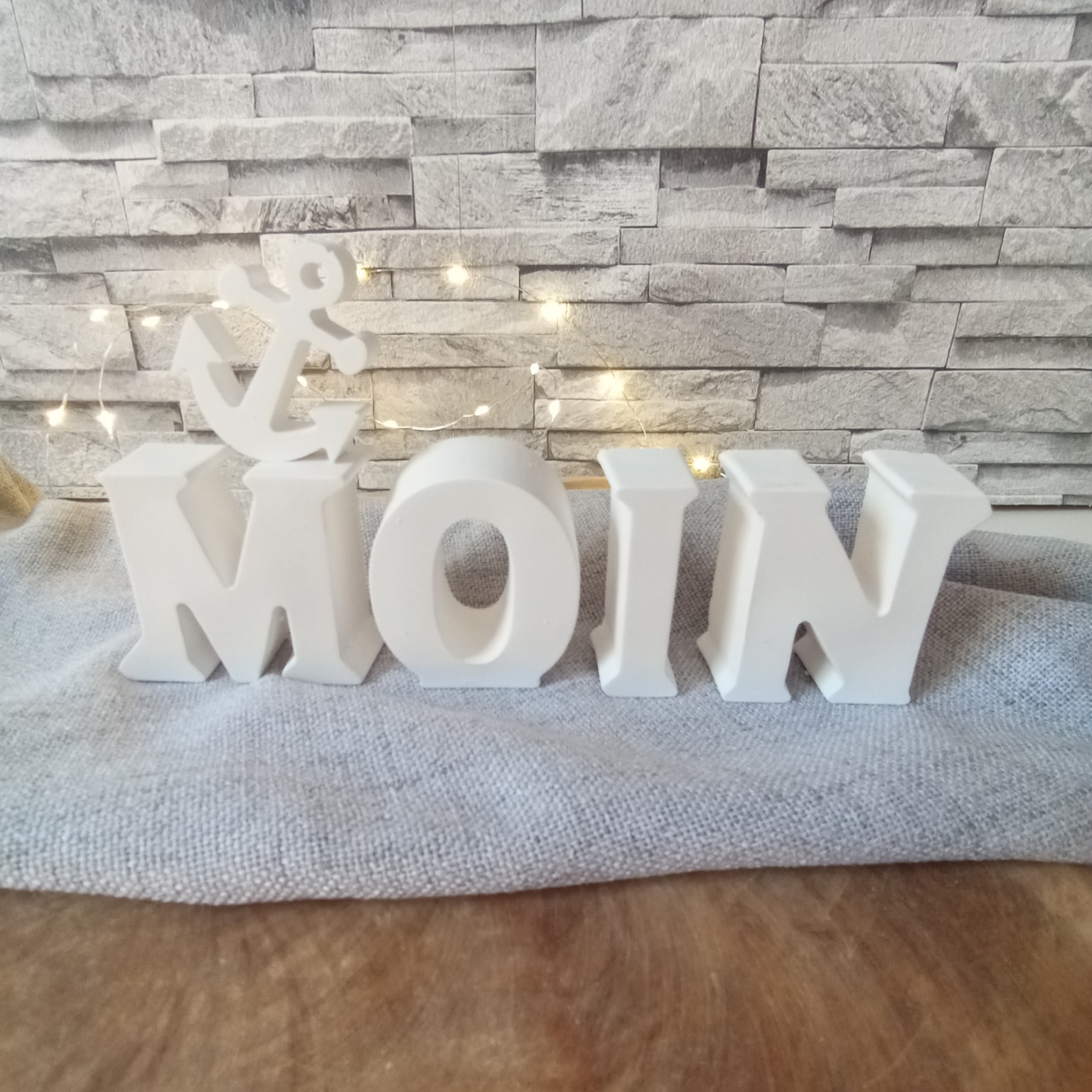 Moin Schriftzug - Handgefertigte Raysin-Deko für Küstenliebhaber